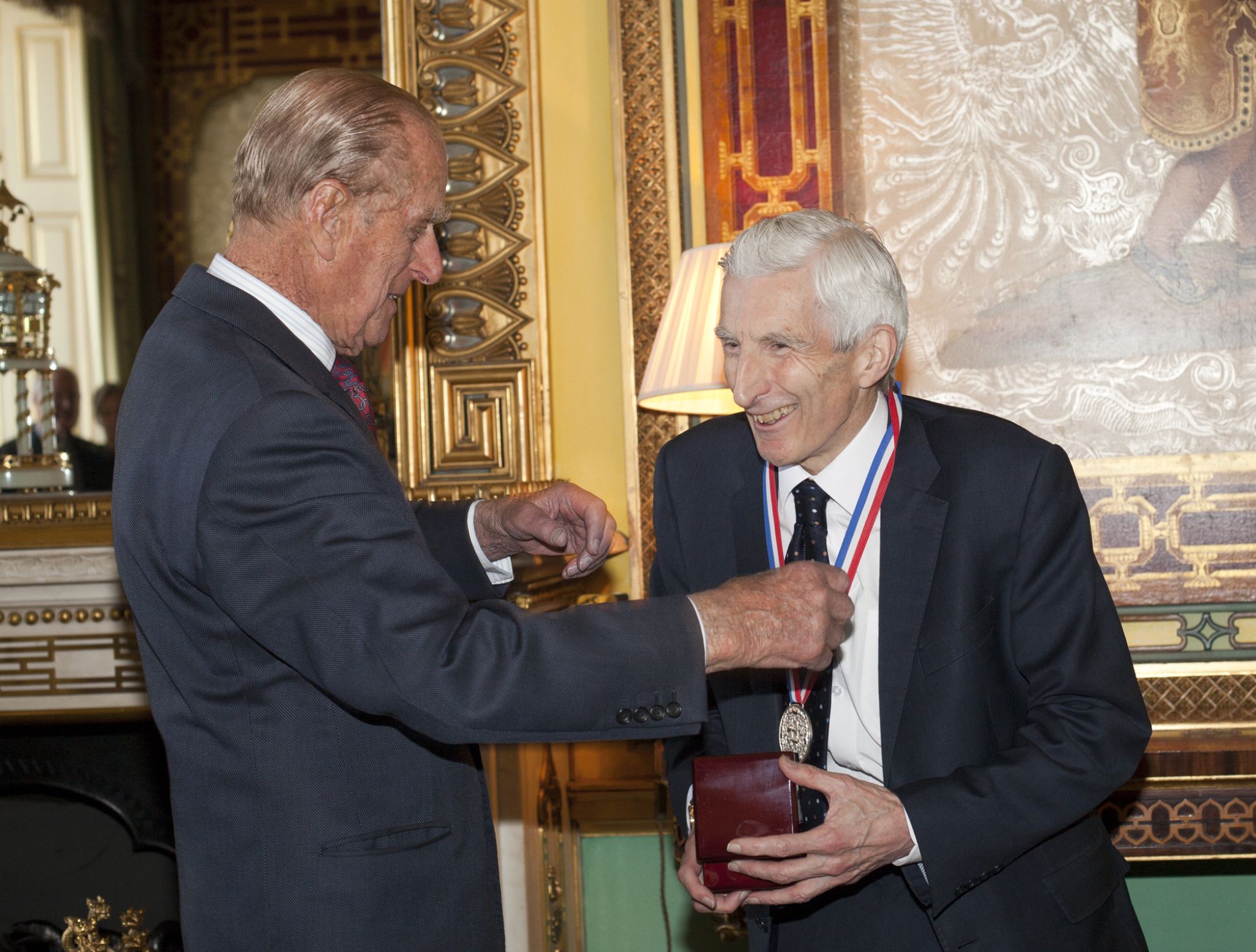 Unraveling the Universe: The Pioneering Work of Martin Rees – Templeton ...